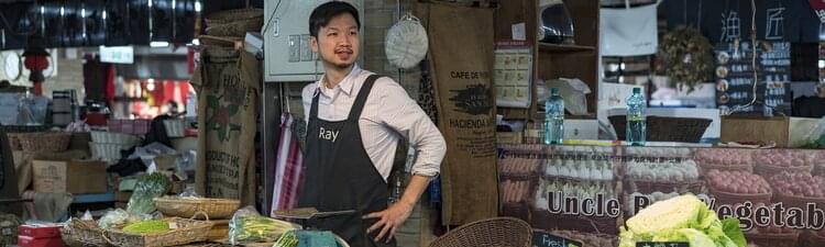 La Commessa: Cosa Fa? (Mansioni, Competenze, Carriera)