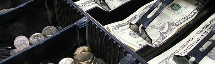 Cosa Fa una Cassiera? Mansioni e Competenze: Cosa Sapere